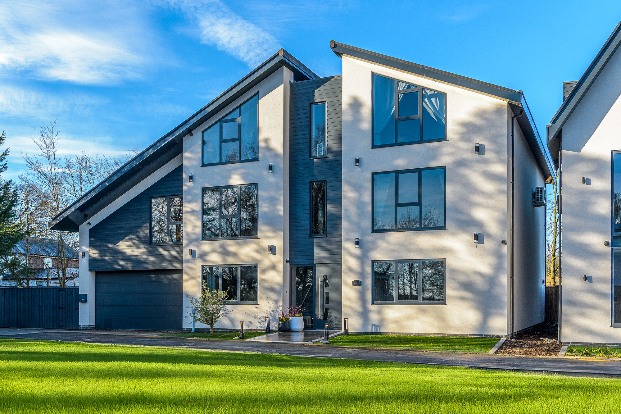 A GUIDE TO LUXURY PROPERTIES: HOW BRADLEY HALL SHOWCASES MILLION POUND PROPERTIES - Bradley Hall