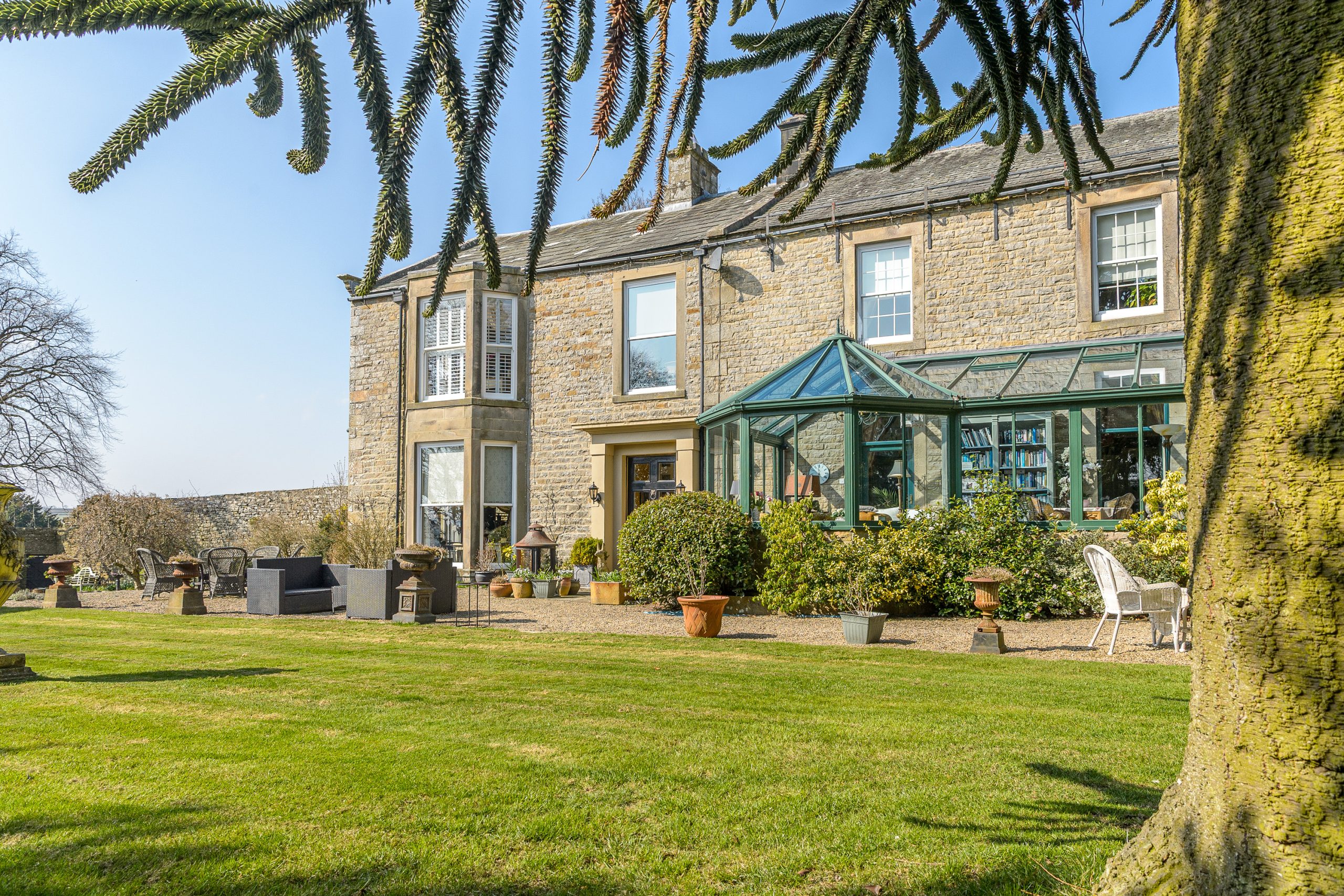 MILLION POUND MANOR ON THE MARKET WITH BRADLEY HALL - Bradley Hall